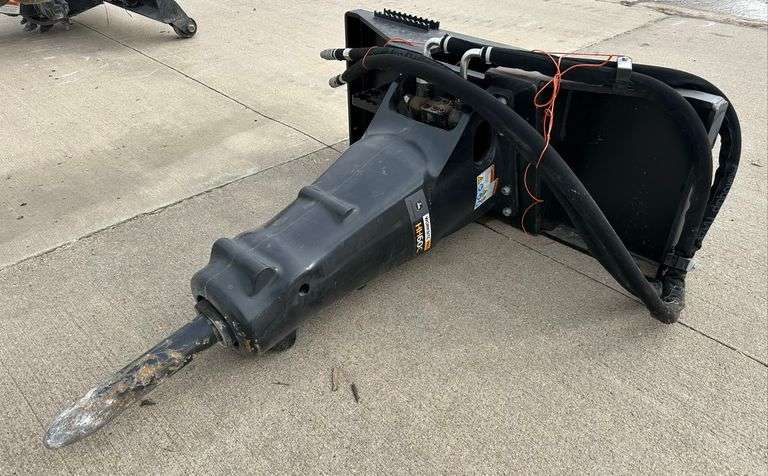 John Deere Worksite Pro HH60C Skidsteer Jack Hammer - Creamer Auction