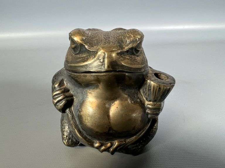 Vintage Frog Inkwell Missing Glass Insert Location: Room A - Coastal ...