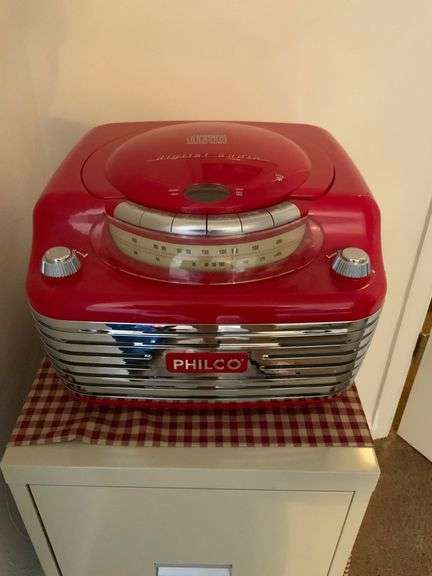 Philco Compact Disc Player AM FM Stereo (powers on) - Coastal ...