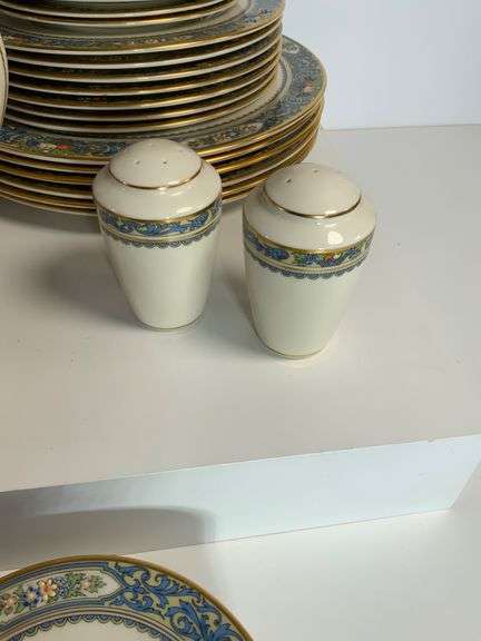 Lenox Fine China Dinnerware Set With Floral and Gold Accents - Coastal ...