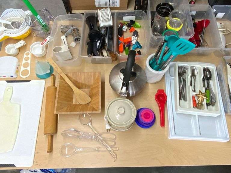 Assorted Kitchen Tools and Utensils Collection - Coastal Downsizing LLC