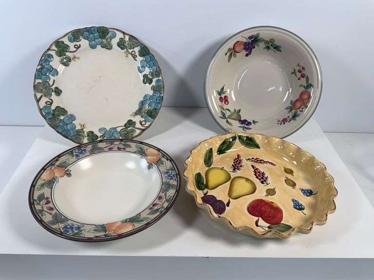Set of Four Decorative Ceramic Plates and Bowls by Studio Nova, Mikasa ...