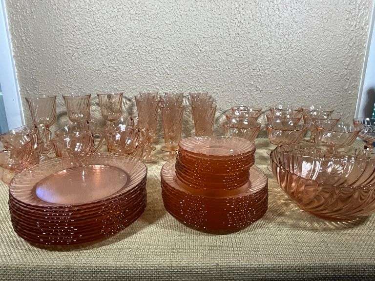 Arcoroc France Pink Swirl Glass Dinnerware Set - Coastal Downsizing ...