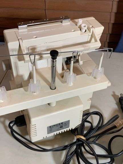 Singer Merritt Lock Serger Sewing Machine Model 14U344B with Foot Pedal ...
