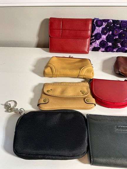 Women’s Wallets and Coin Purses - Coastal Downsizing Auctions | Real Estate