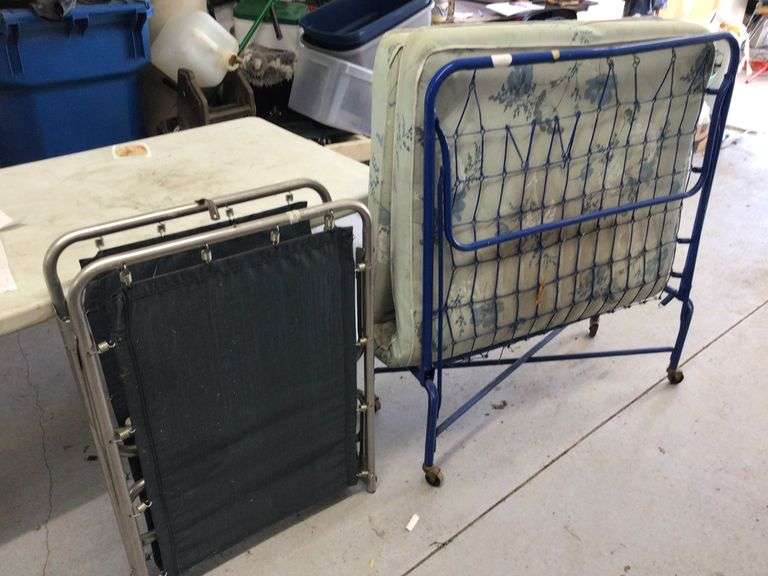 ROLL-OUT FOLDING BED AND FOLDING COT - Currie Auction Service