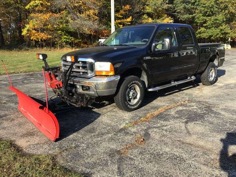 2001 FORD F-250 4X4 W/PLOW - Currie Auction Service