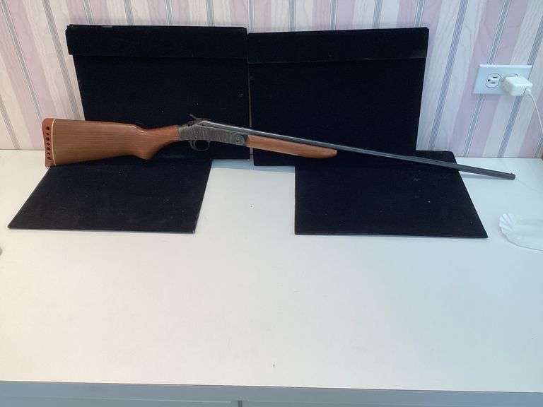 HARRINGTON & RICHARDSON TOPPER MODEL 158 410 - Currie Auction Service