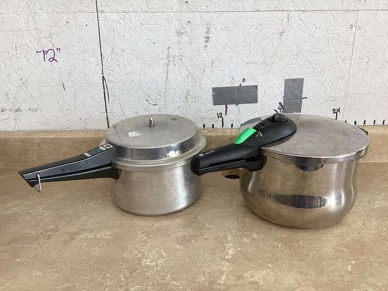 2 PRESSURE COOKERS - Currie Auction Service
