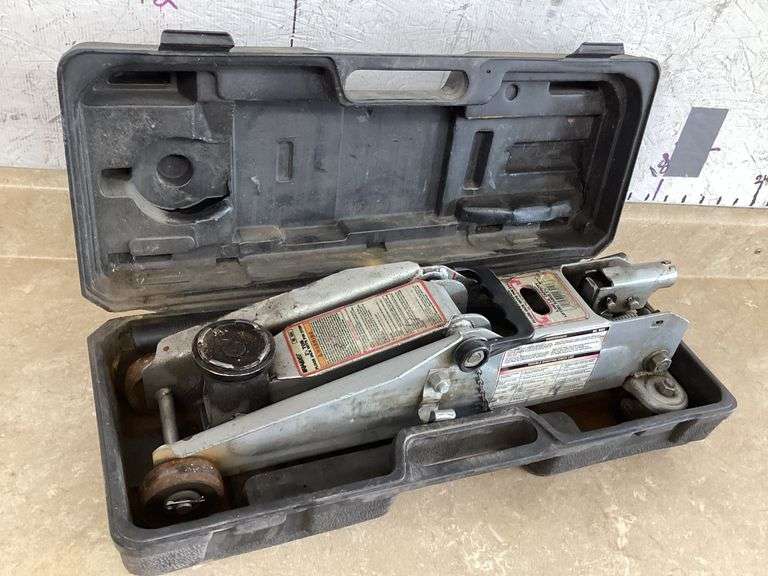 2-1/2 TON FLOOR JACK WITH CASE - Currie Auction Service