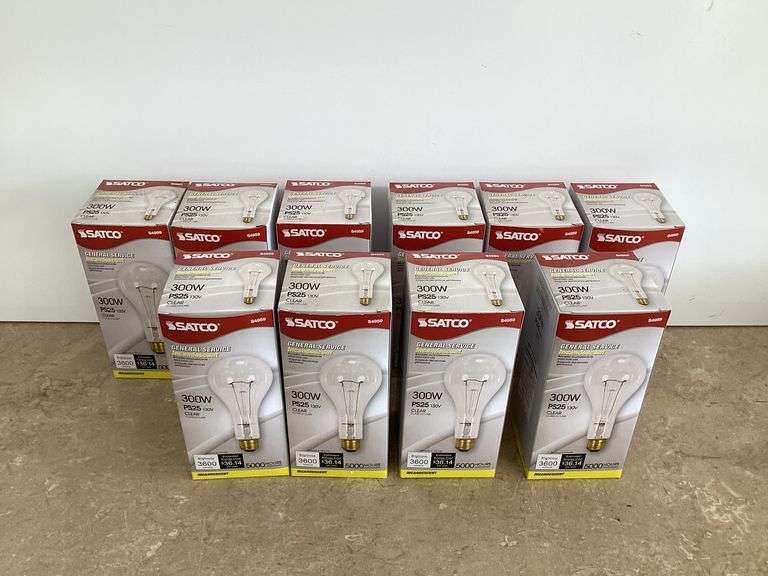 300 WATT LIGHT BULBS - Currie Auction Service
