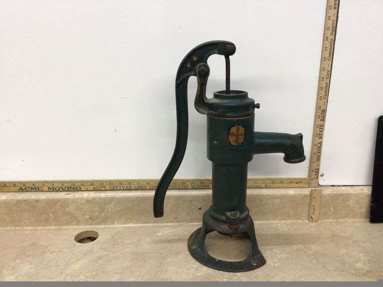 ANTIQUE BUTLER CAST IRON HAND PUMP - Currie Auction Service