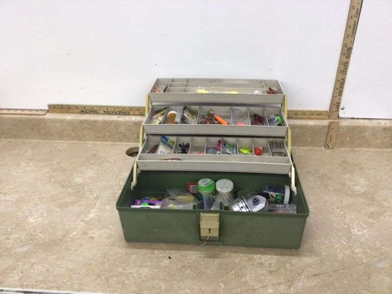 TACKLE BOX FULL OF TACKLE - Currie Auction Service