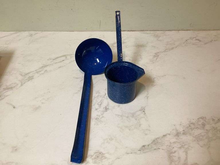 BLUE/WHITE SPECKELED ENAMELWARE LADLE AND PITCHER - Currie Auction Service