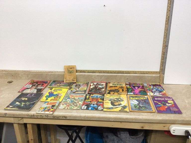 MISC COMIC BOOKS - Currie Auction Service