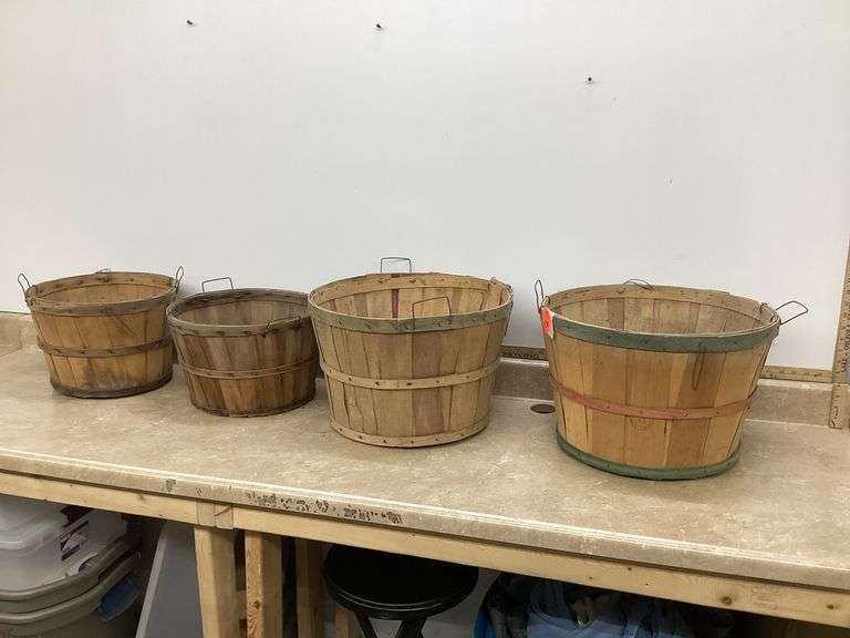 MISC FRUIT BASKETS - Currie Auction Service