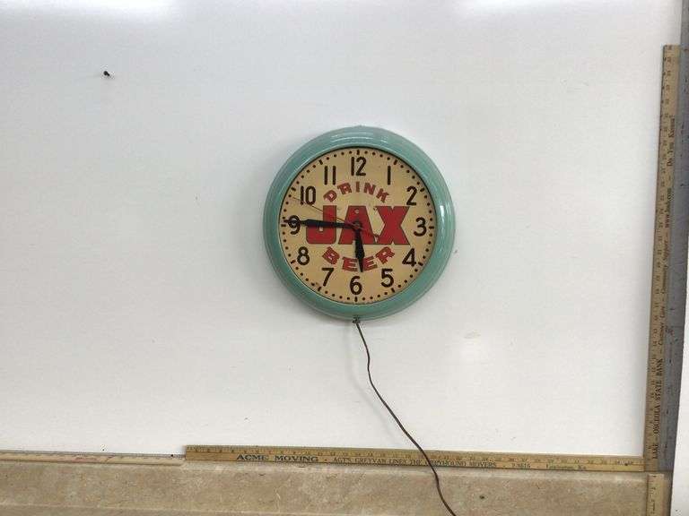 VINTAGE JAX BEER CLOCK(NEEDS WORK) - Currie Auction Service