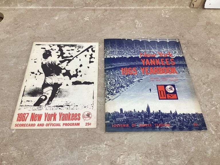 1965 N.Y YANKEES YEARBOOK AND 1967 N.Y YANKEES PROGRAM - Currie Auction ...