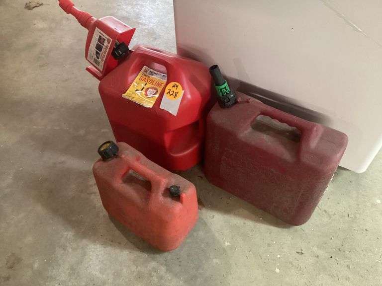 3 FUEL CANS - Currie Auction Service