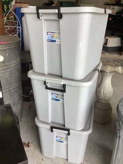 3 GRAY TOTES - Currie Auction Service