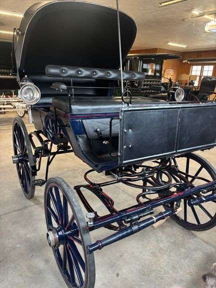 SURREY HORSEDRAWN CARRIAGE - Currie Auction Service