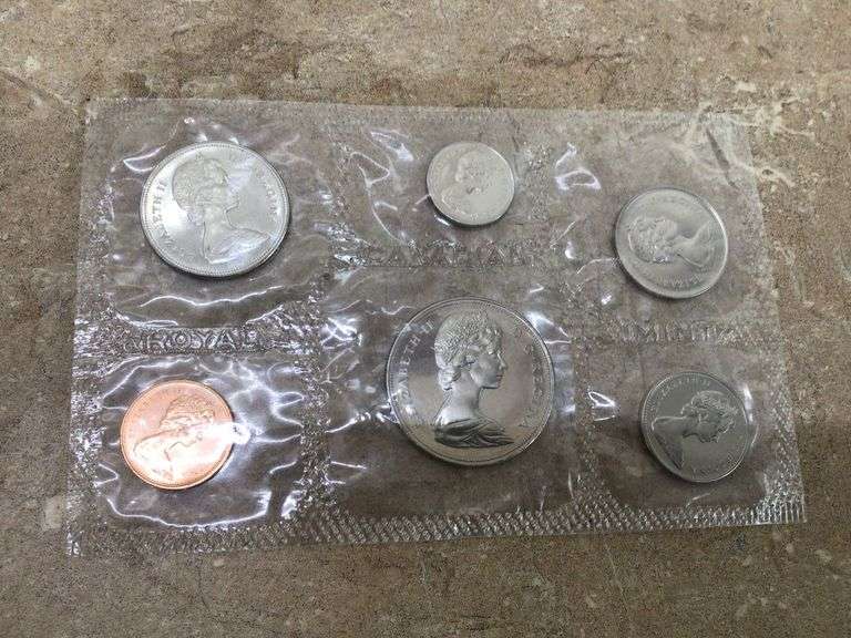 1969 CANADIAN COIN SET - Currie Auction Service