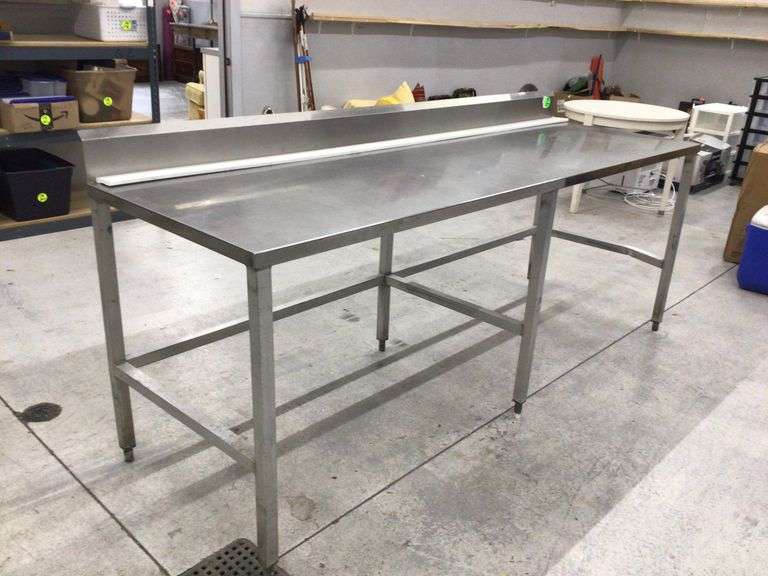 STAINLESS STEEL COMMERCIAL PREP TABLE - Currie Auction Service
