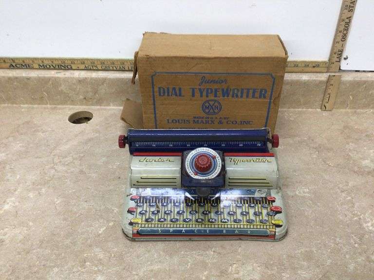 VINTAGE MARX JUNIOR DIAL TYPEWRITER W/BOX - Currie Auction Service