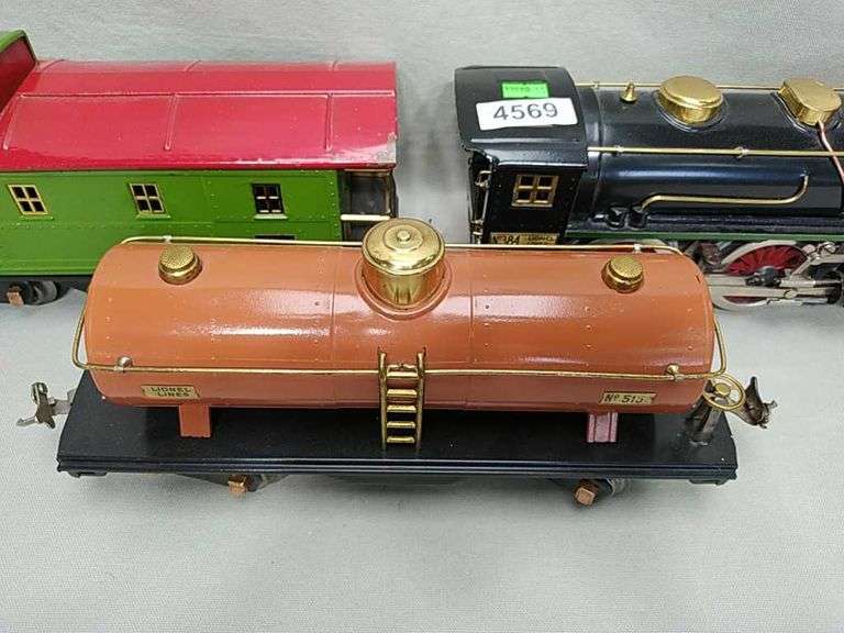 3 Antique Lionel trains including locomotive - Dixon's Auction at Crumpton