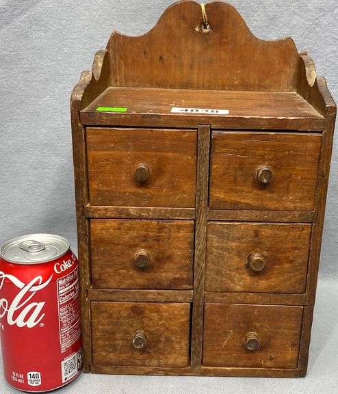 Antique primitive hanging spice box - Dixon's Auction at Crumpton