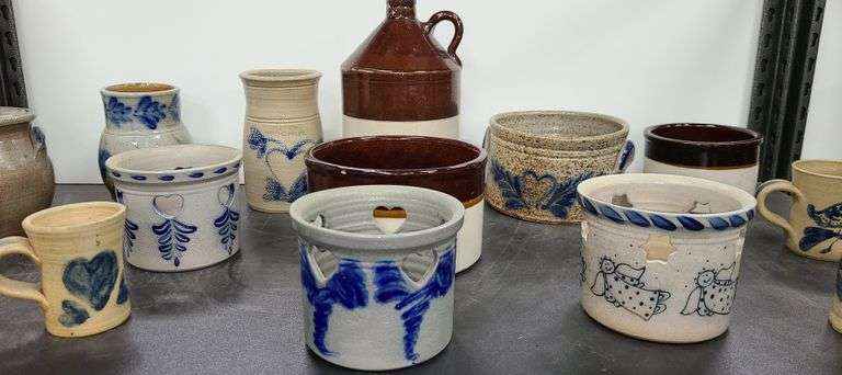 Lot Modern Cobalt Decorated Stoneware Pottery - Dixon's Auction at Crumpton