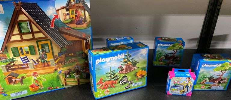 Lot Playmobil Toys Boxes - Dixon's Auction at Crumpton