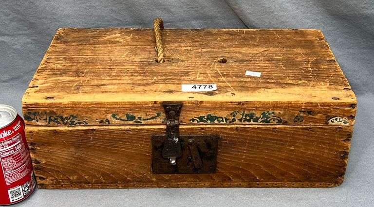 Antique primitive lock box - Dixon's Auction at Crumpton