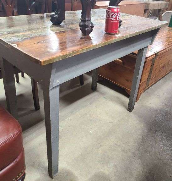 Antique rustic farmhouse work table - Dixon's Auction at Crumpton
