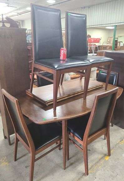 MCM table and six chairs - Dixon's Auction at Crumpton