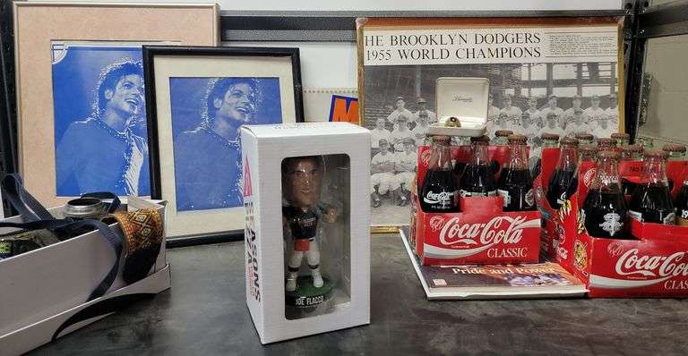 Lot Panthers Coca Cola Bottles, MJ Framed Photos, Dodgers Print etc ...