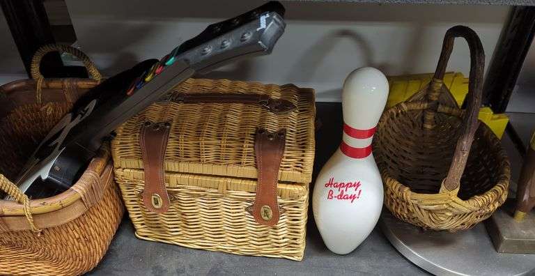 Lot of Primitive Woven Baskets, Bowling Pin Etc. - Dixon's Auction at ...
