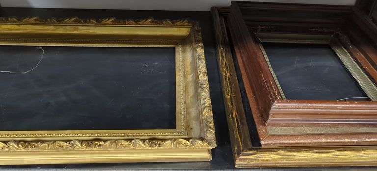 Lot Antique Picture Frames - Dixon's Auction at Crumpton