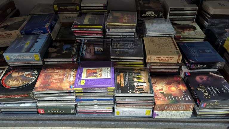 Lot Of Music Cd'S - Dixon's Auction at Crumpton