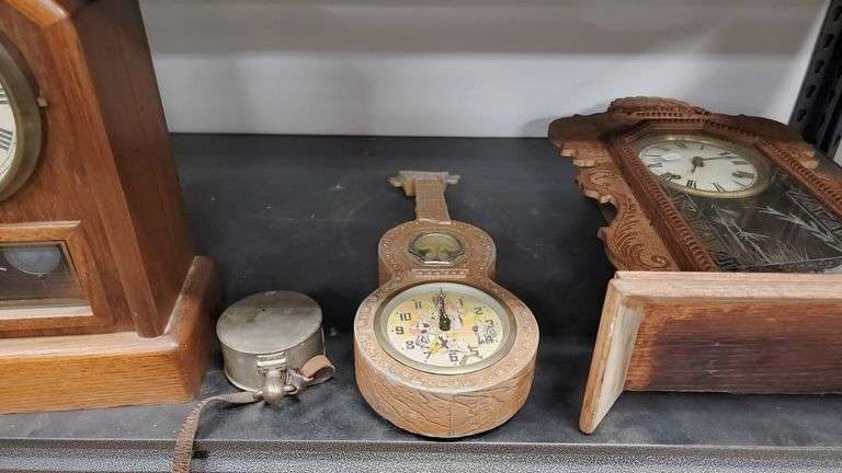 Lot Antique / Vintage Clocks - Dixon's Auction at Crumpton