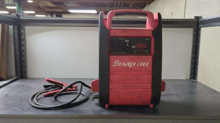 Snap On Battery Jumpstarter - Dixon's Auction at Crumpton