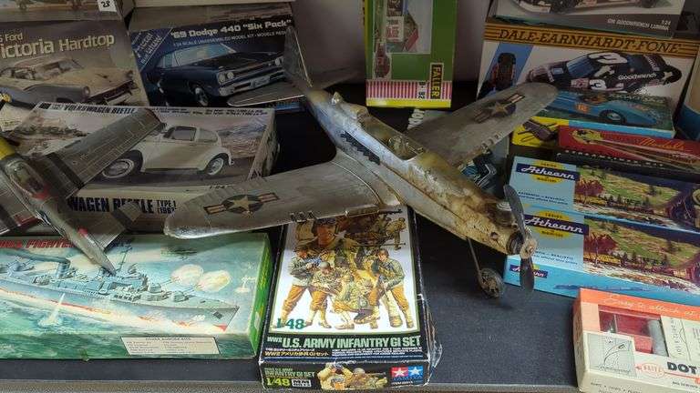 Lot Vintage Toy Models, Airplanes, Cars Etc. - Dixon's Auction at Crumpton