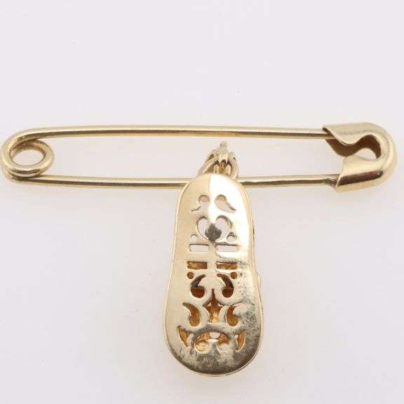14k Gold Enamel Shoe Pin 4.2g - Dixon's Auction at Crumpton
