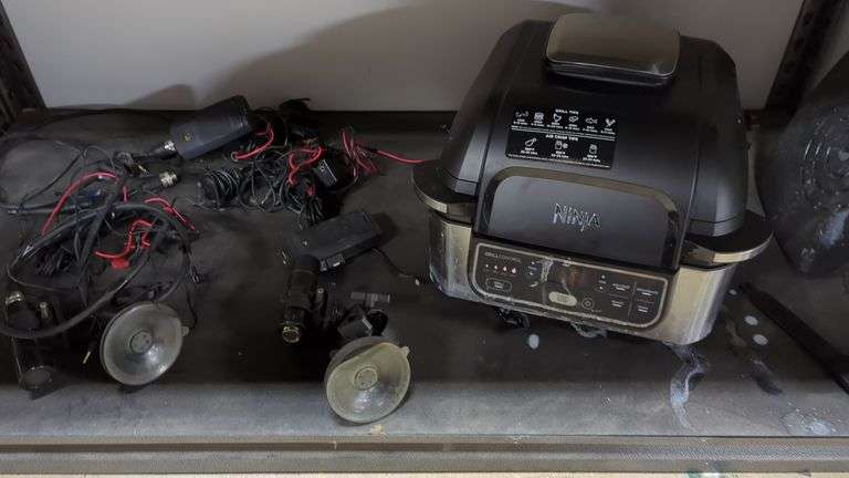Lot Ninja Air Fryer & Race Car Cameras - Dixon's Auction at Crumpton