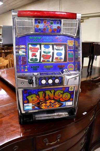 Modern Slot Machine, Untested - Dixon's Auction at Crumpton
