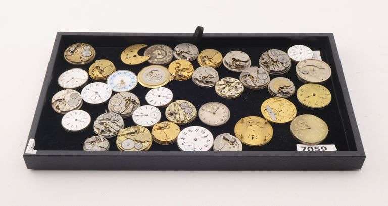 Tray Lot of Pocket Watch Movements - Dixon's Auction at Crumpton