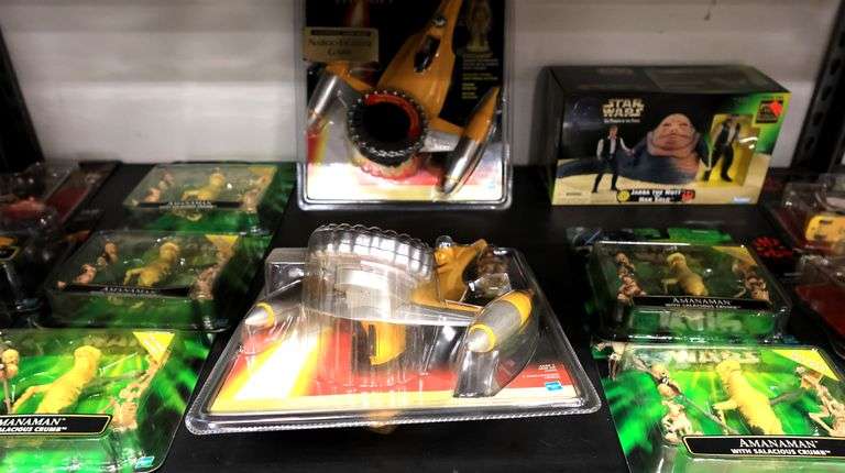 Lot of New Old Stock Star Wars Action Figures & Toys (Unopened) - Dixon ...