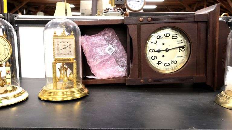 Vintage Clock Lot, Anniversary Clocks & Wall Clock - Dixon's Auction at ...