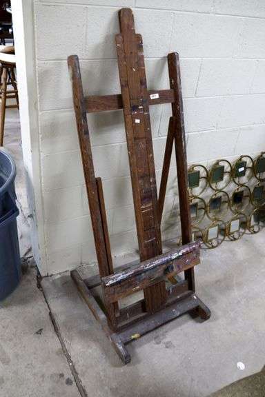 Vintage Easel - Dixon's Auction at Crumpton