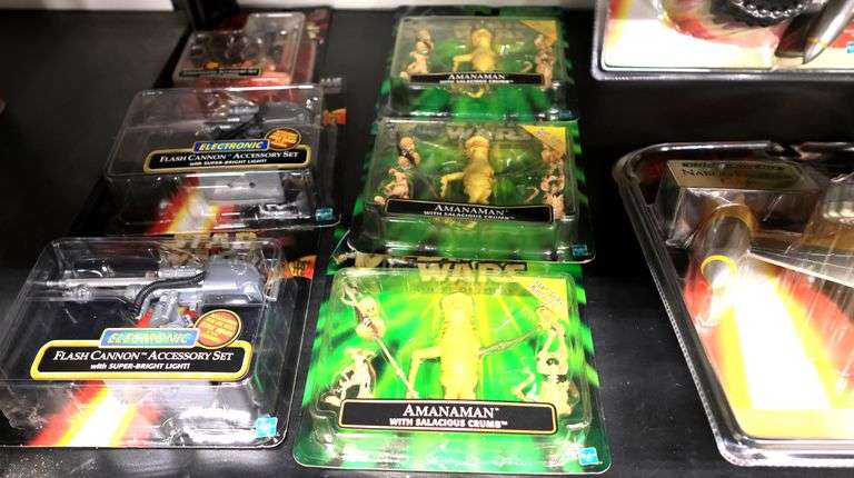 Lot of New Old Stock Star Wars Action Figures & Toys (Unopened) - Dixon ...